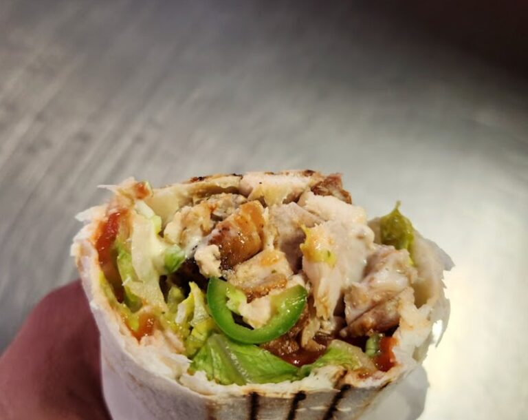 8 Najlepszych Kebabów w Warszawie (2025)