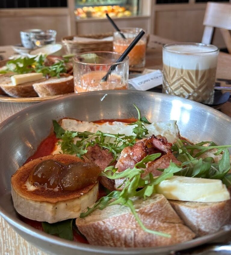 22 Best Breakfast Places in Warsaw (2026)