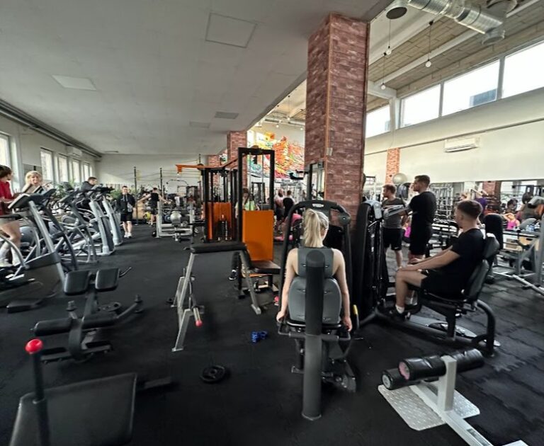 7 Best Gyms in Warsaw (2026)