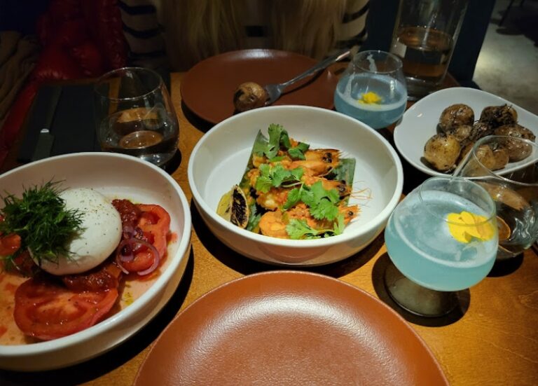 22 Best Breakfast Places in Warsaw (2026)